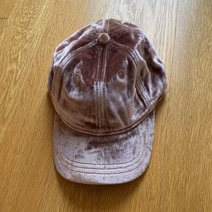 Madewell | Accessories | Nwt Madewell Velvet Cap | Poshmark